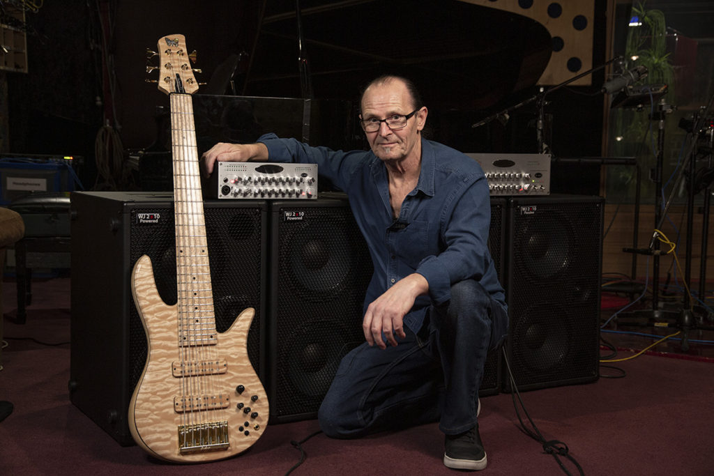 Photos - Wayne Jones - Bassist - Wayne Jones - Bass Player